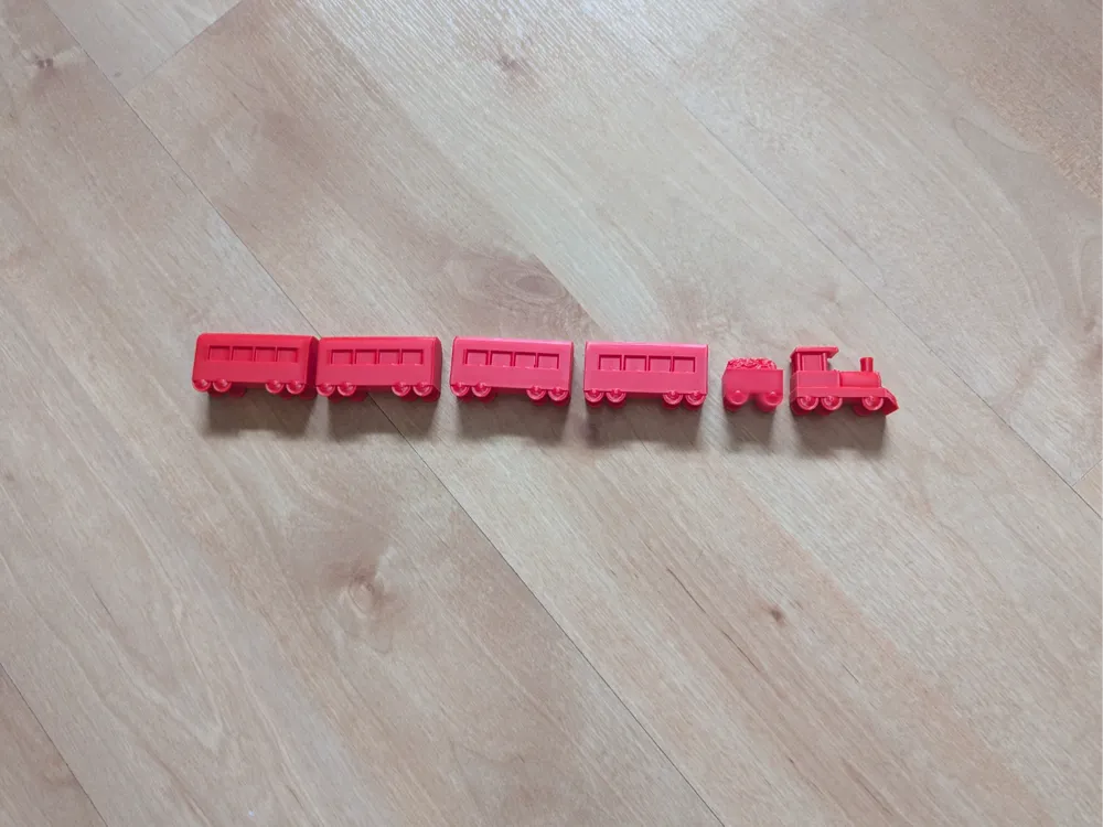 Train fridge magnet by Contributing Factor - MakerWorld