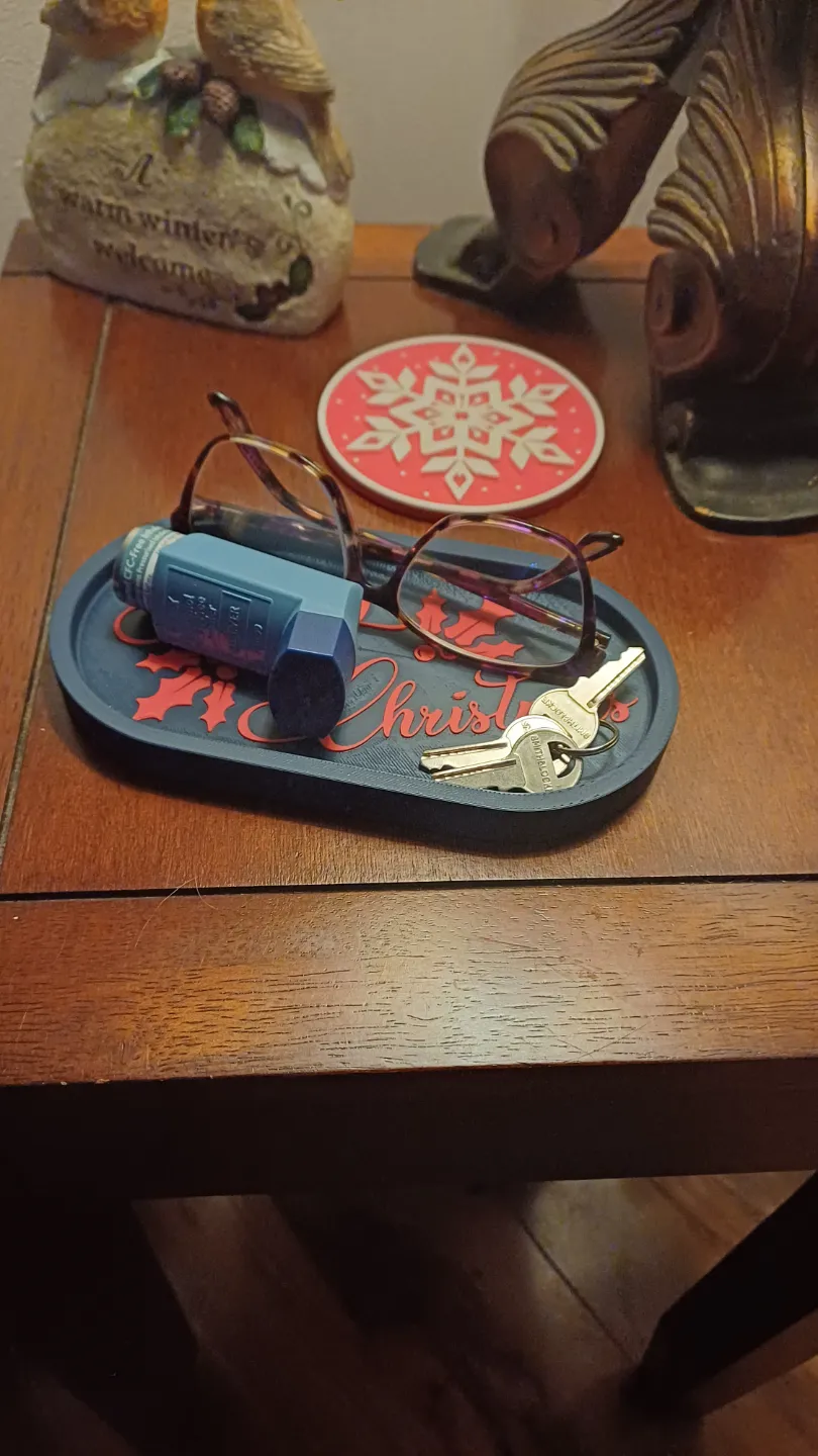 Merry Christmas Trinket Tray - Free 3D Print Model - MakerWorld
