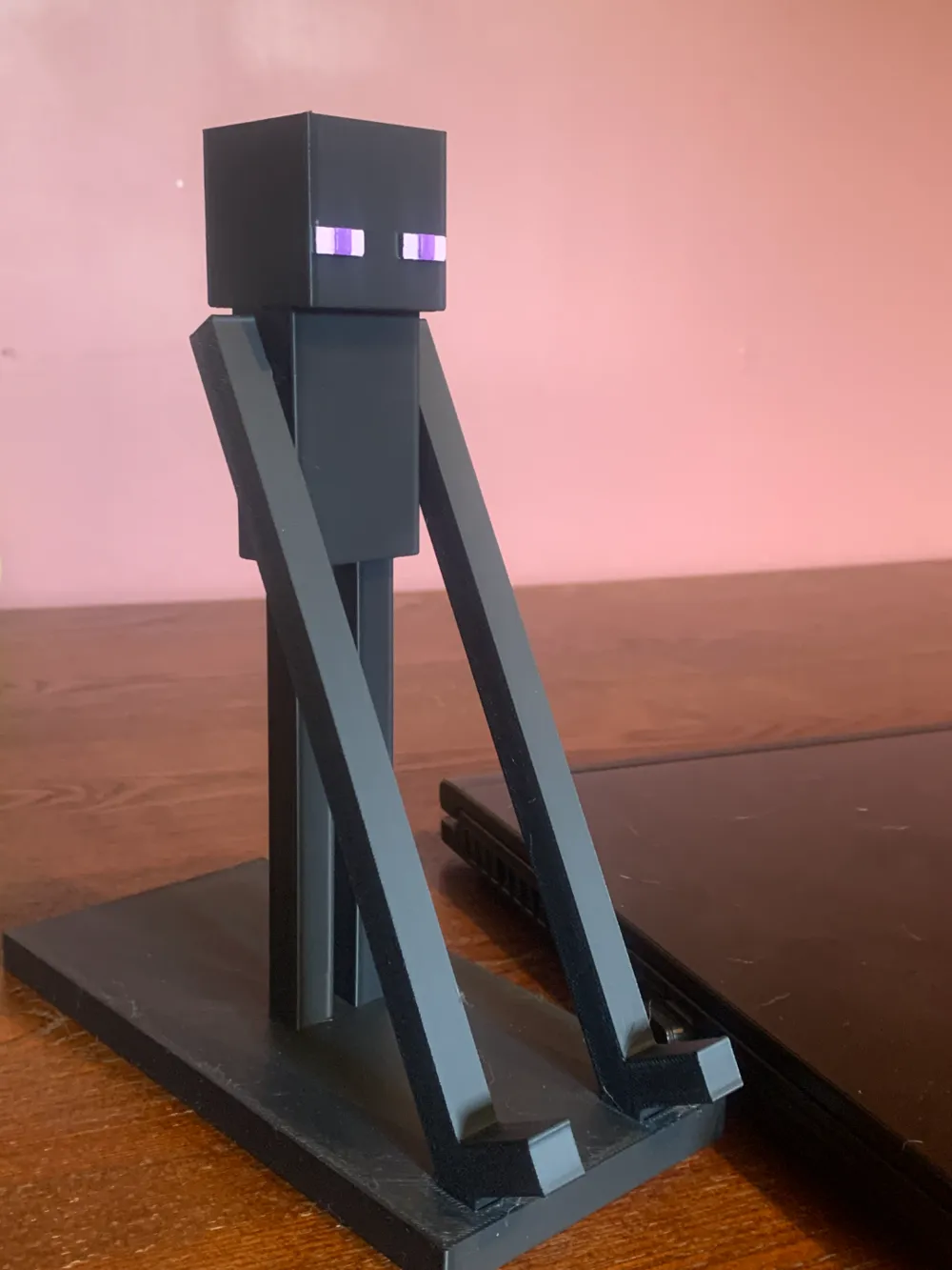 Enderman Phone Stand by Crunch Creations MakerWorld: Download Free 3D ...