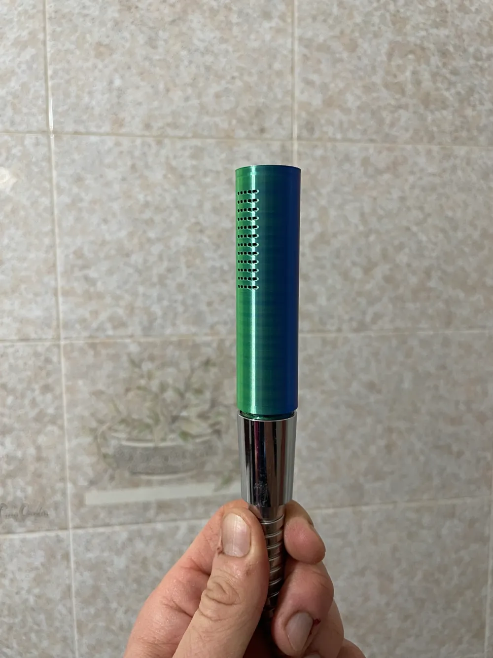 Modern minimalist round shower head - Free 3D Print Model - MakerWorld