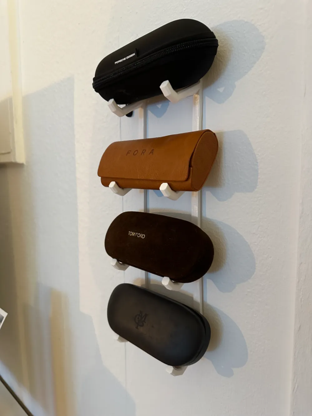 Glasses Wall Mount for Cases by JuliusC - MakerWorld