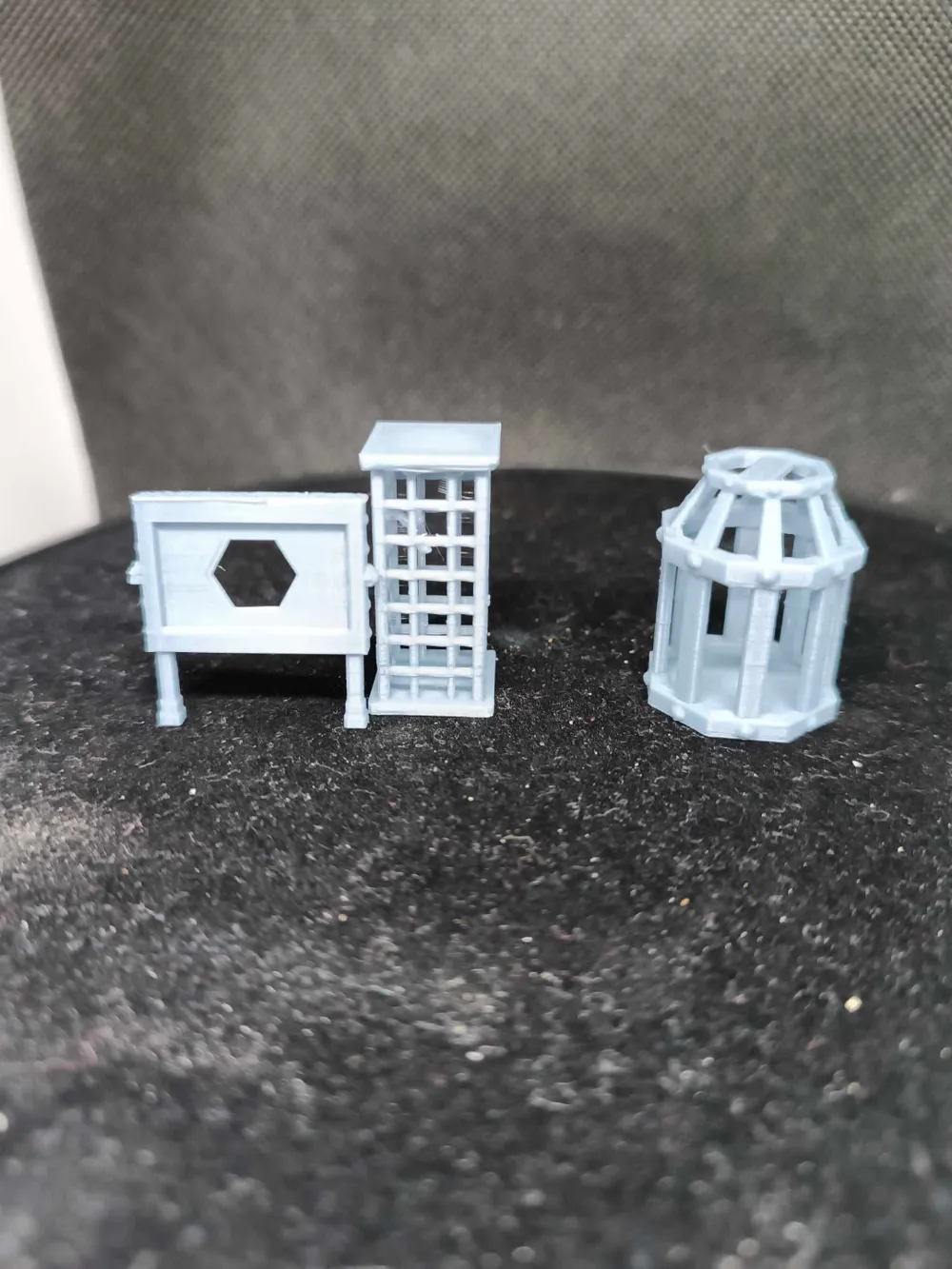Miniature Terrain -traps-cages-torches RPG by drakeforge3d MakerWorld ...