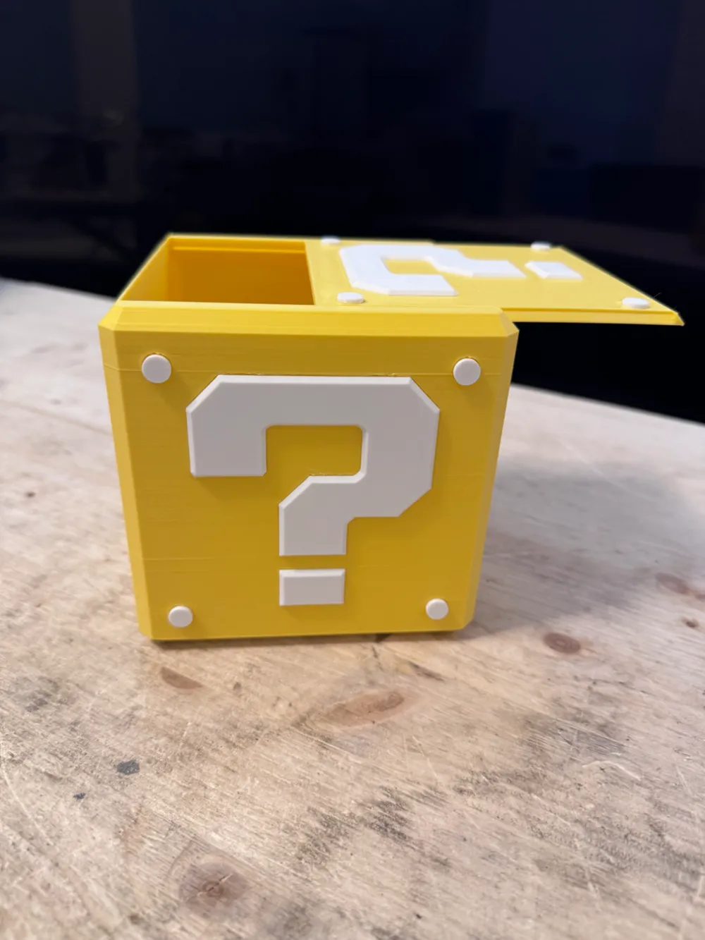 V1 - Nintendo Question Mark Cube Block Box Yellow by Gigi - MakerWorld