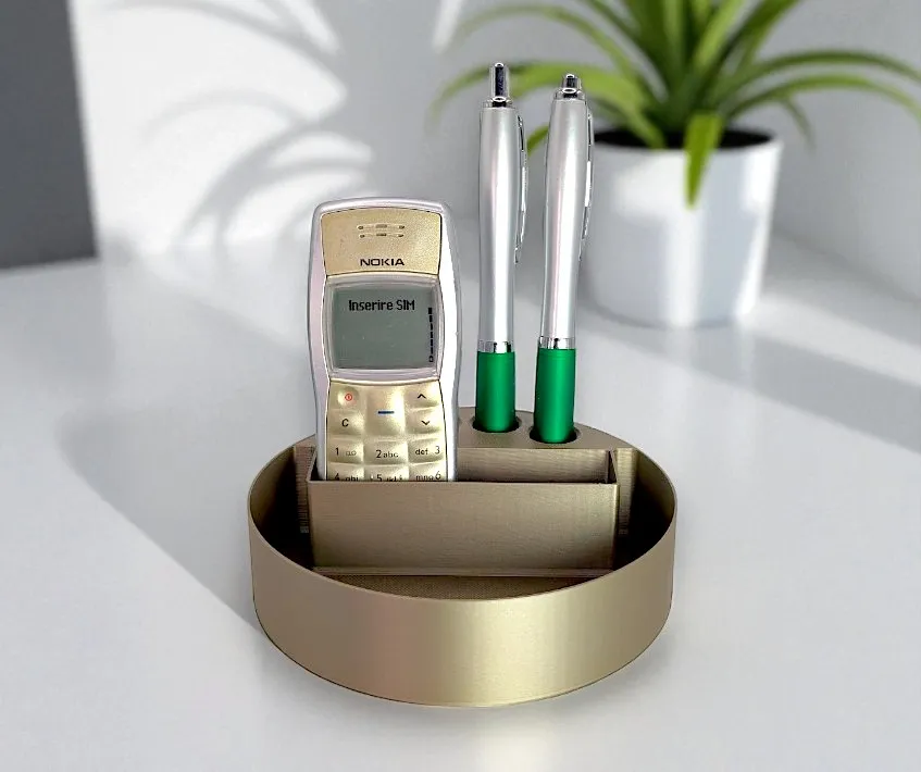 Tisch-Dock Trio – Handy-Stift-Halter von Adivor MakerWorld: Kostenlose ...