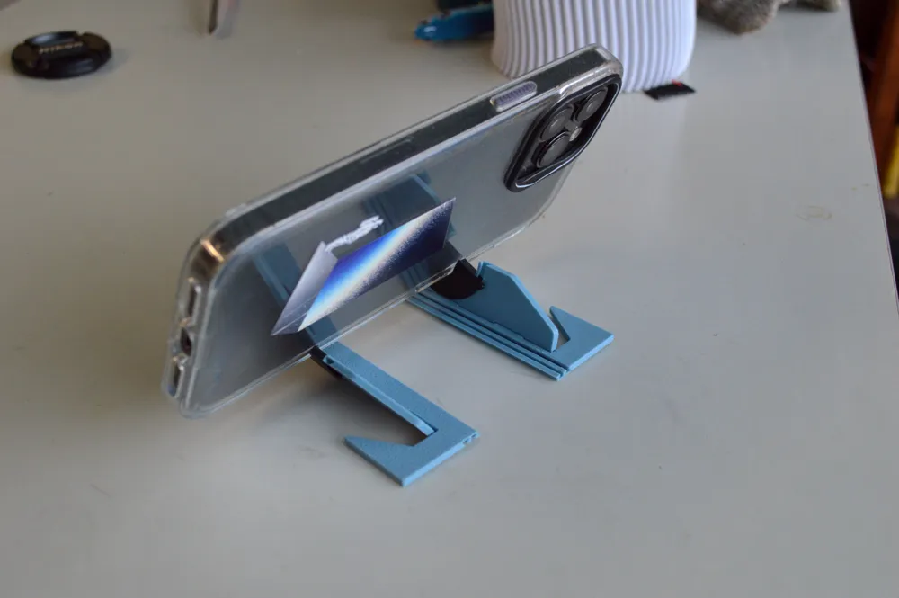 Credit Card Phone Stand Adjustable Angle - Free 3D Print Model - MakerWorld