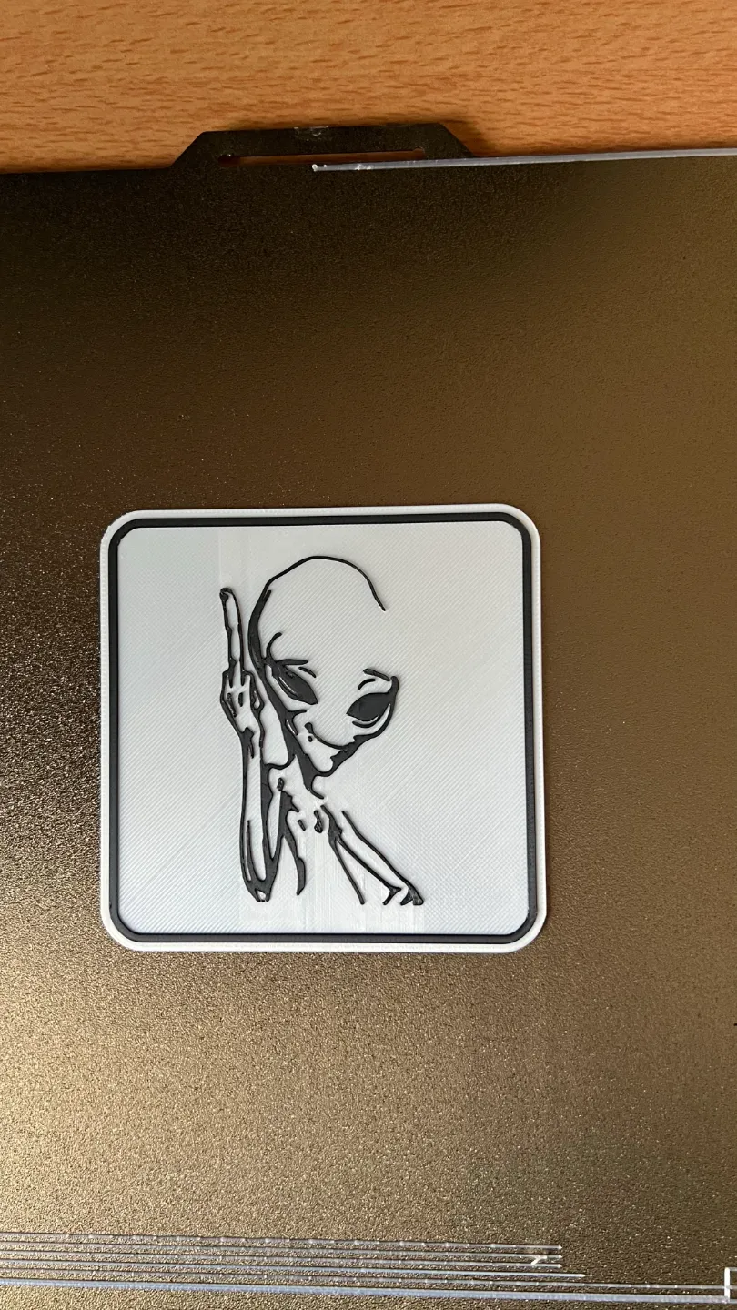 Alien Plate 10x10 by Peter. - MakerWorld