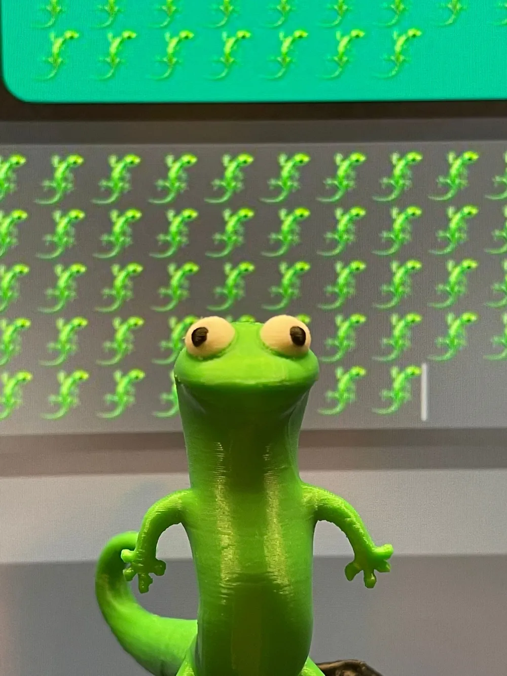 Tom Lizard from Hoppers by Disney-Pixar - Free 3D Print Model - MakerWorld
