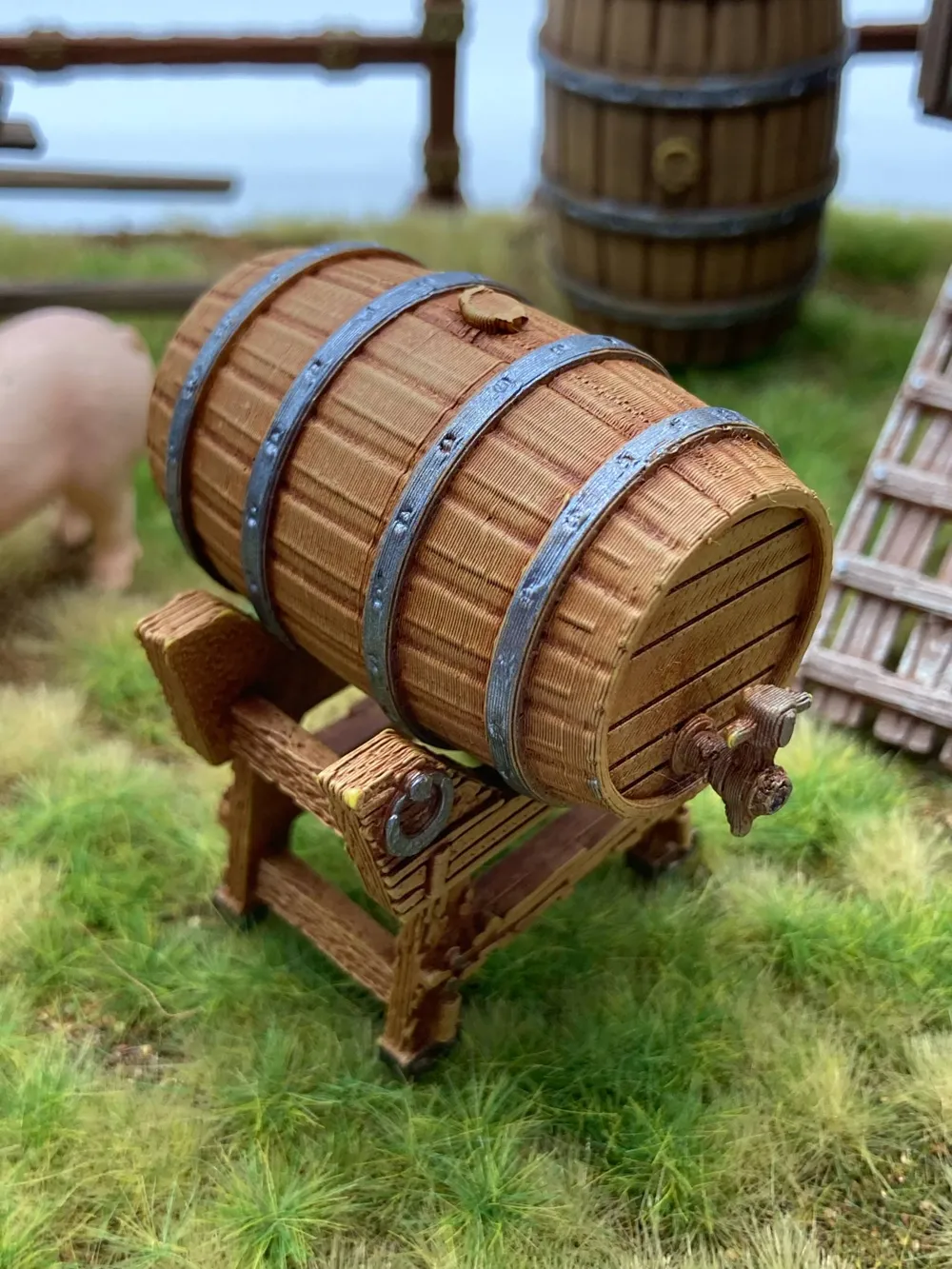 Medieval wooden barrel with stand, scale 1:25 by Nasik MakerWorld ...