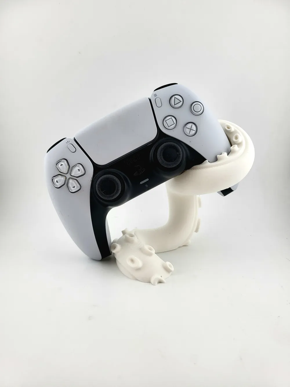 ps5 controller stand tentacle kraken vertical by Mad power MakerWorld: Download Free 3D Models