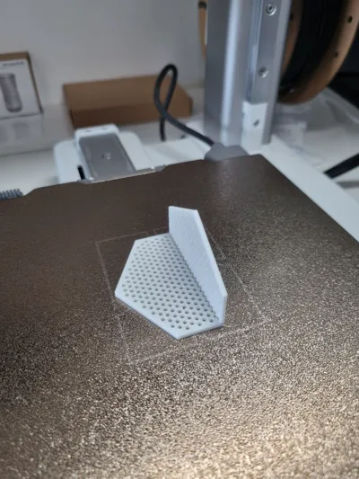 Honeycomb display Shelf by Waßmer - Made by Mind - MakerWorld