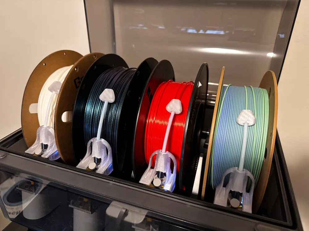 Filament guide for AMS saver (BETA) by madizmo - MakerWorld