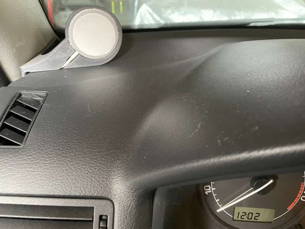 MagSafe iPhone13 mini charger for Skoda Octavia by zitavaclav - MakerWorld
