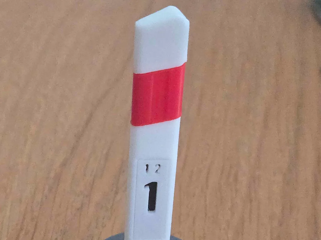 Geoguessr Desk Bollards (Poland) - Free 3D Print Model - MakerWorld