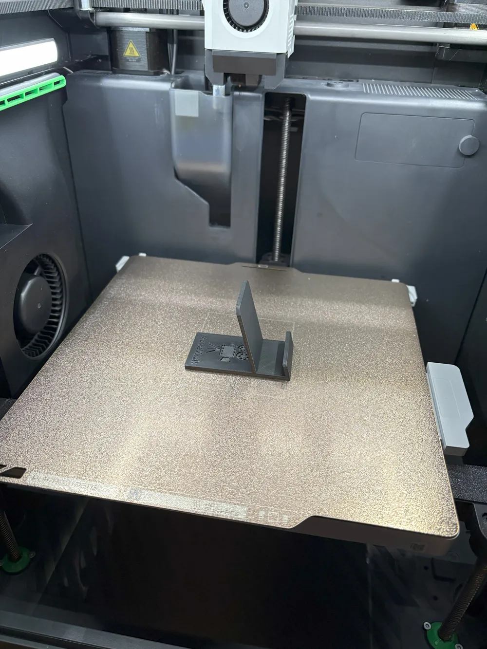 Blu-Ray, DVD and Tablet/Smartphone Stand V3 - Free 3D Print Model ...