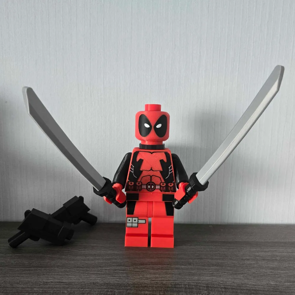 Big Brick * DEADPOOL * Super Heroes by cBoLsmUiEc - MakerWorld