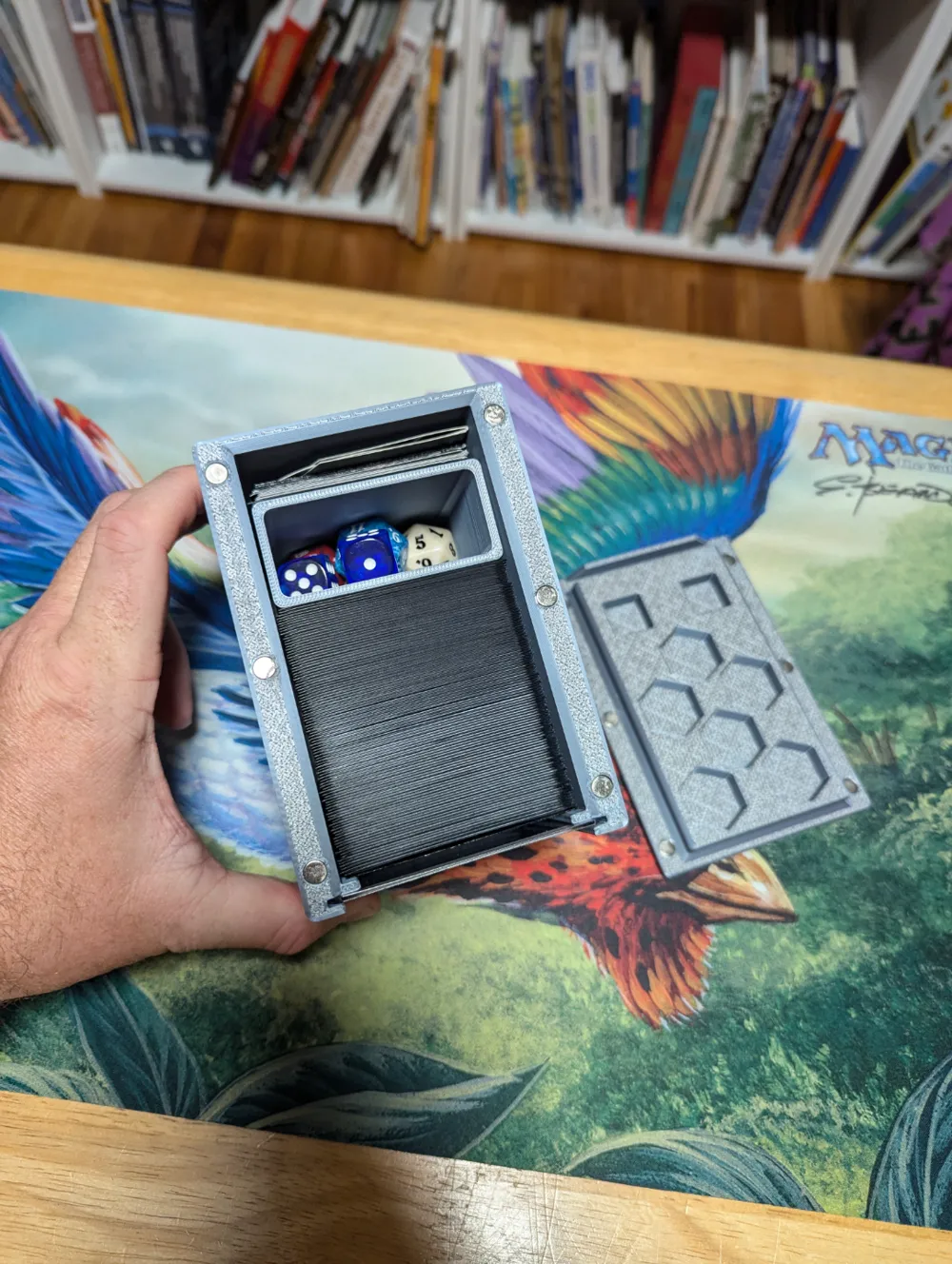 MTG Commander Deck Box Extended Dice Storage by Cincinnati Squirrel ...