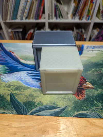 MTG Commander Deck Box Extended Dice Storage by Cincinnati Squirrel ...