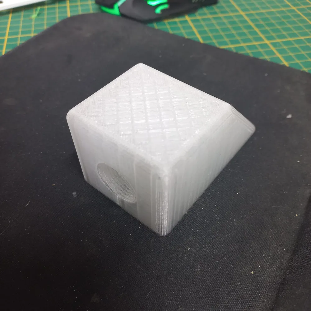 Roof feed-through for M20 thread - Free 3D Print Model - MakerWorld