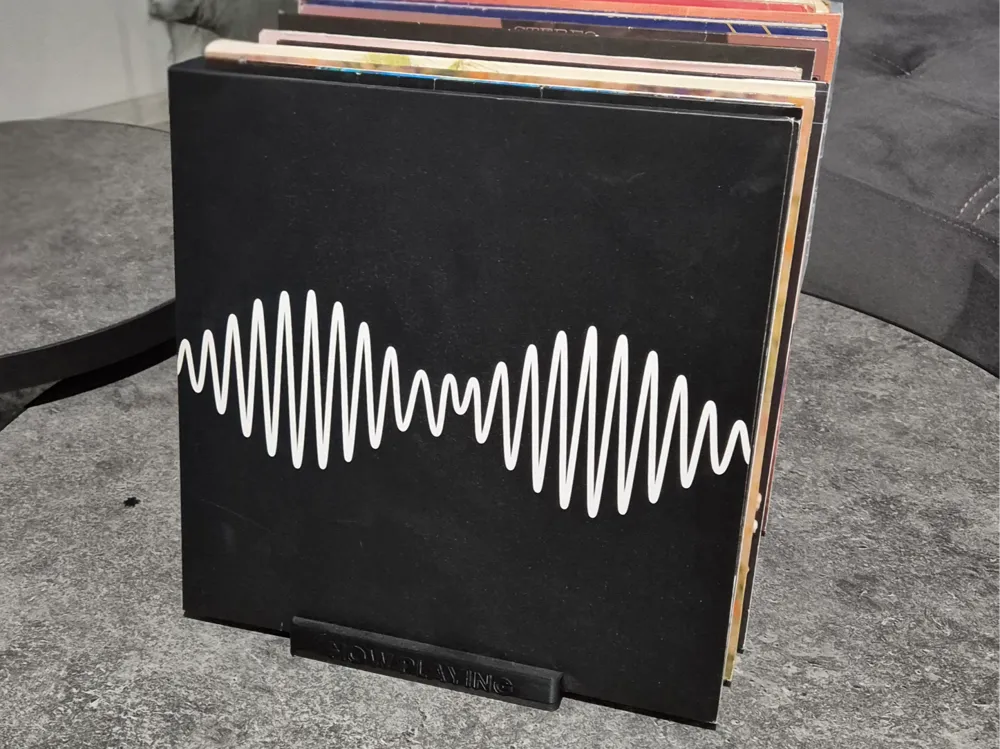 Vinyl Record stand holder by Marian Adam - MakerWorld