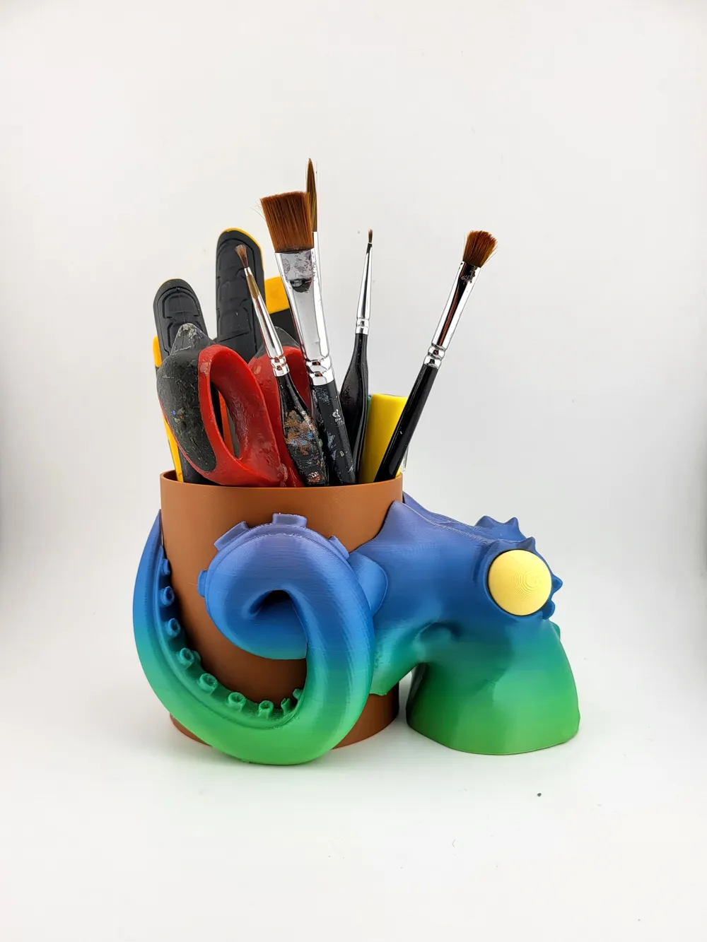 pen holder kraken brush and tool holder by Mad power MakerWorld: Download Free 3D Models