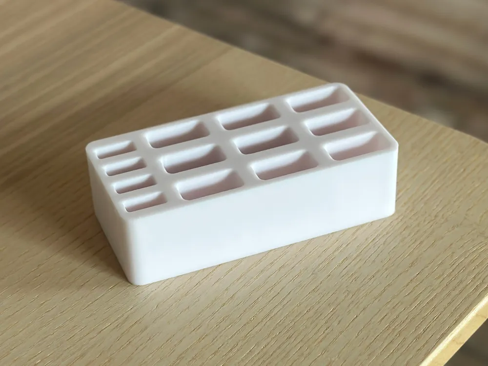 USB Stick holder box by Leonniclass MakerWorld: Download Free 3D Models