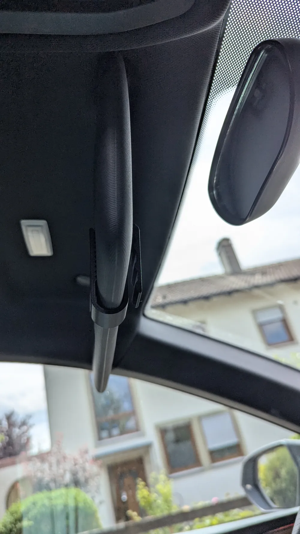 Simple sunglass clip for sun visor by Dennis Horn MakerWorld: Download ...
