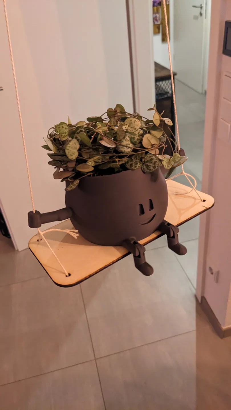 Happy Plant Swing - Fröhlicher Pflanzenschaukler by fabidabideu ...