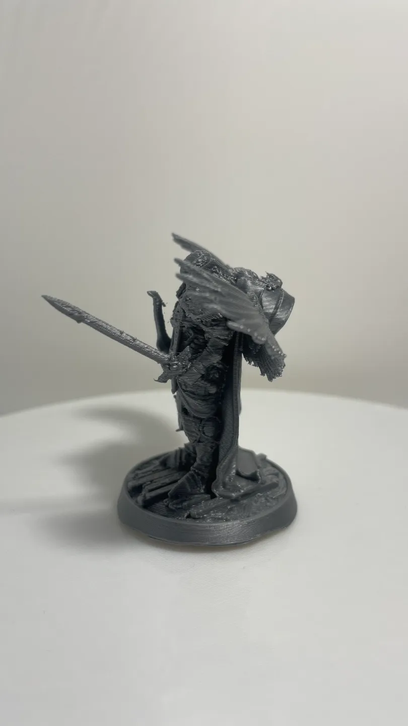 space marine blood angel bow and sword 40K by Dominik Tisk - MakerWorld
