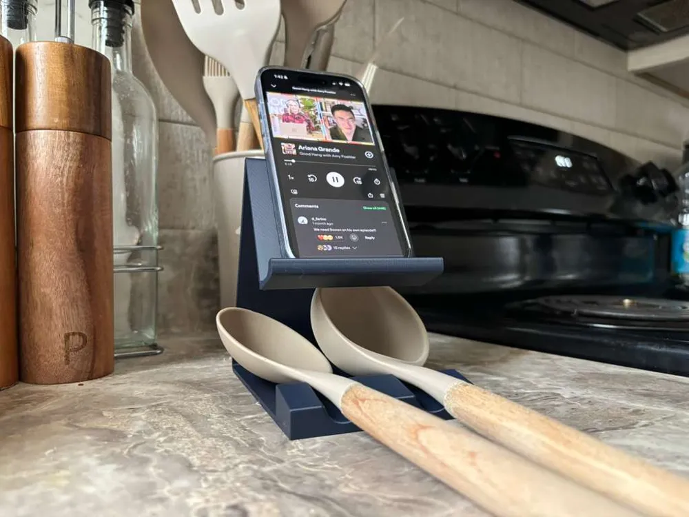 Minimalist Spoon + Phone Holder - Free 3D Print Model - MakerWorld