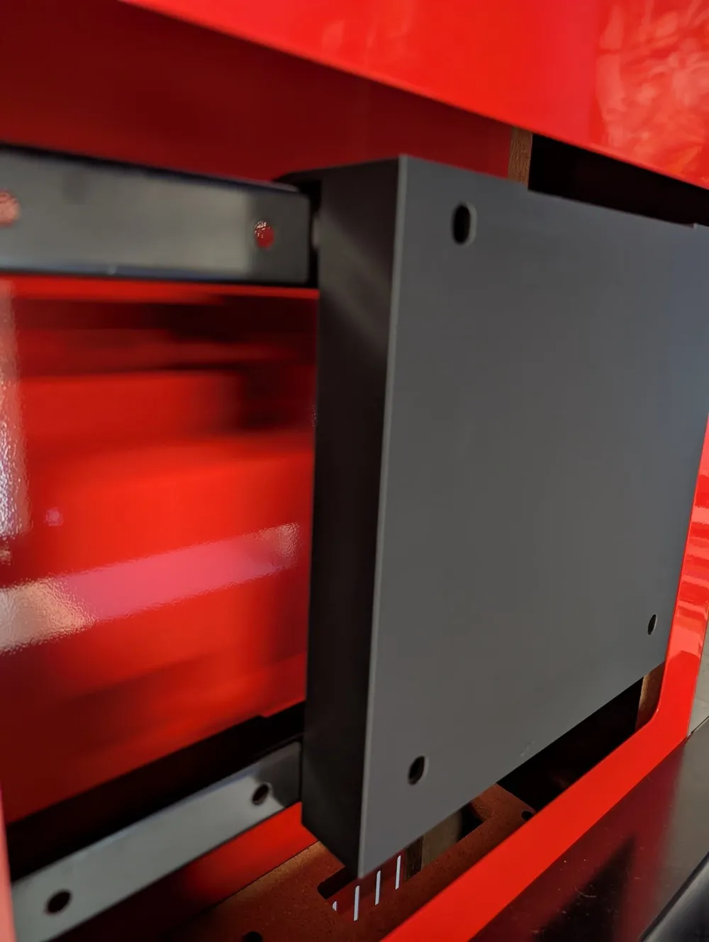 GameStop Nintendo Switch Kiosk TV Mount - Free 3D Print Model - MakerWorld