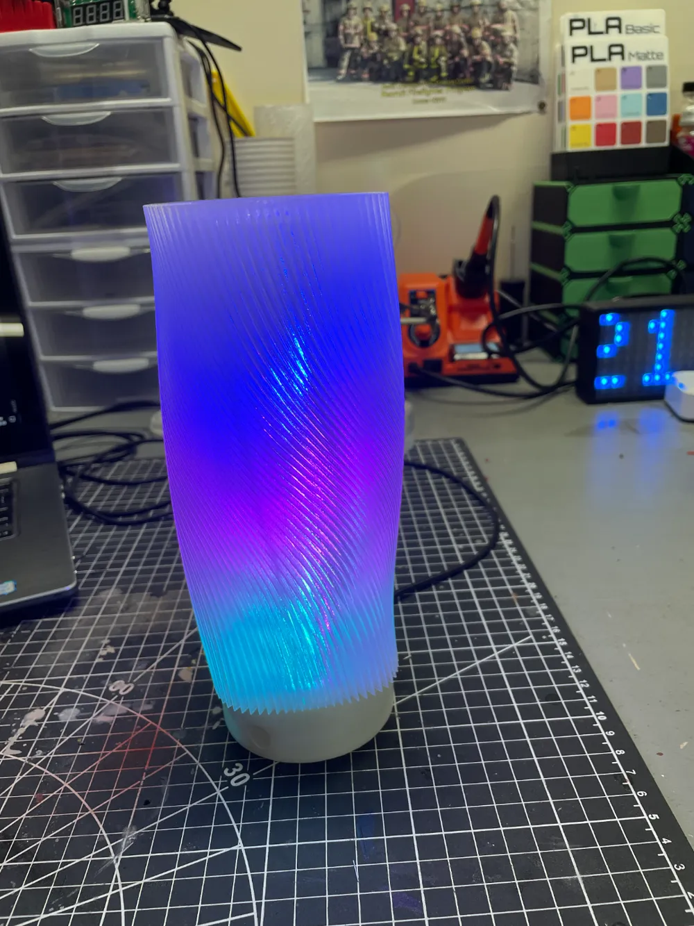 Lamp Kit 001 LED Strip Adaptor by NaiSnikdaMakerWorld: Download Free 3D ...