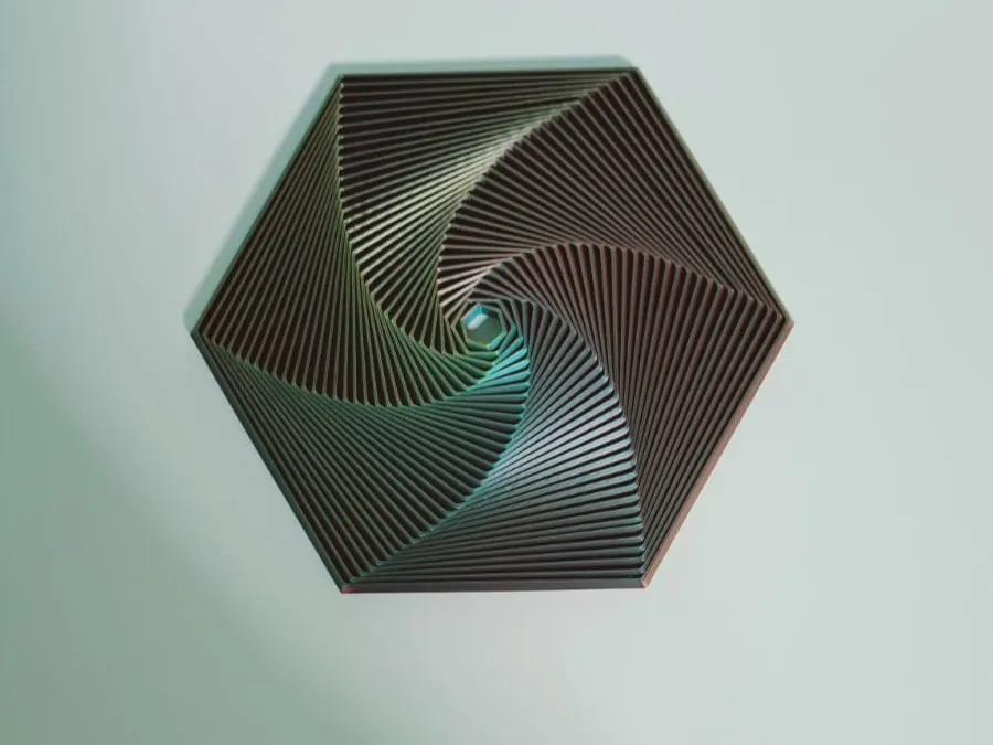 Bigger Hexagon Twist fidget v2 (36 segments) by dorons 3D's - MakerWorld