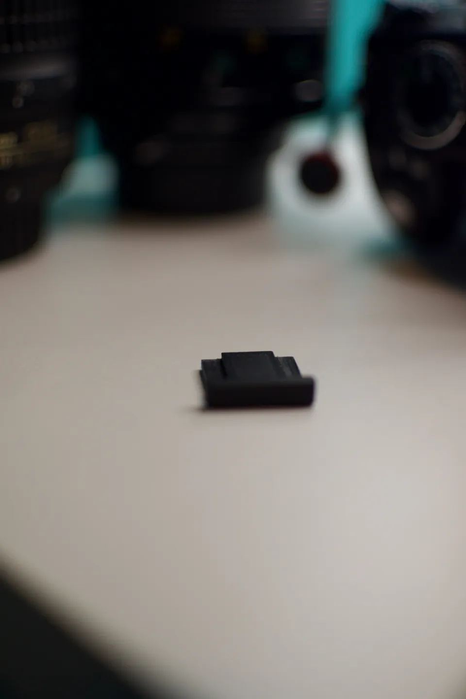 Hot Shoe Cover by J-H-Prints - MakerWorld