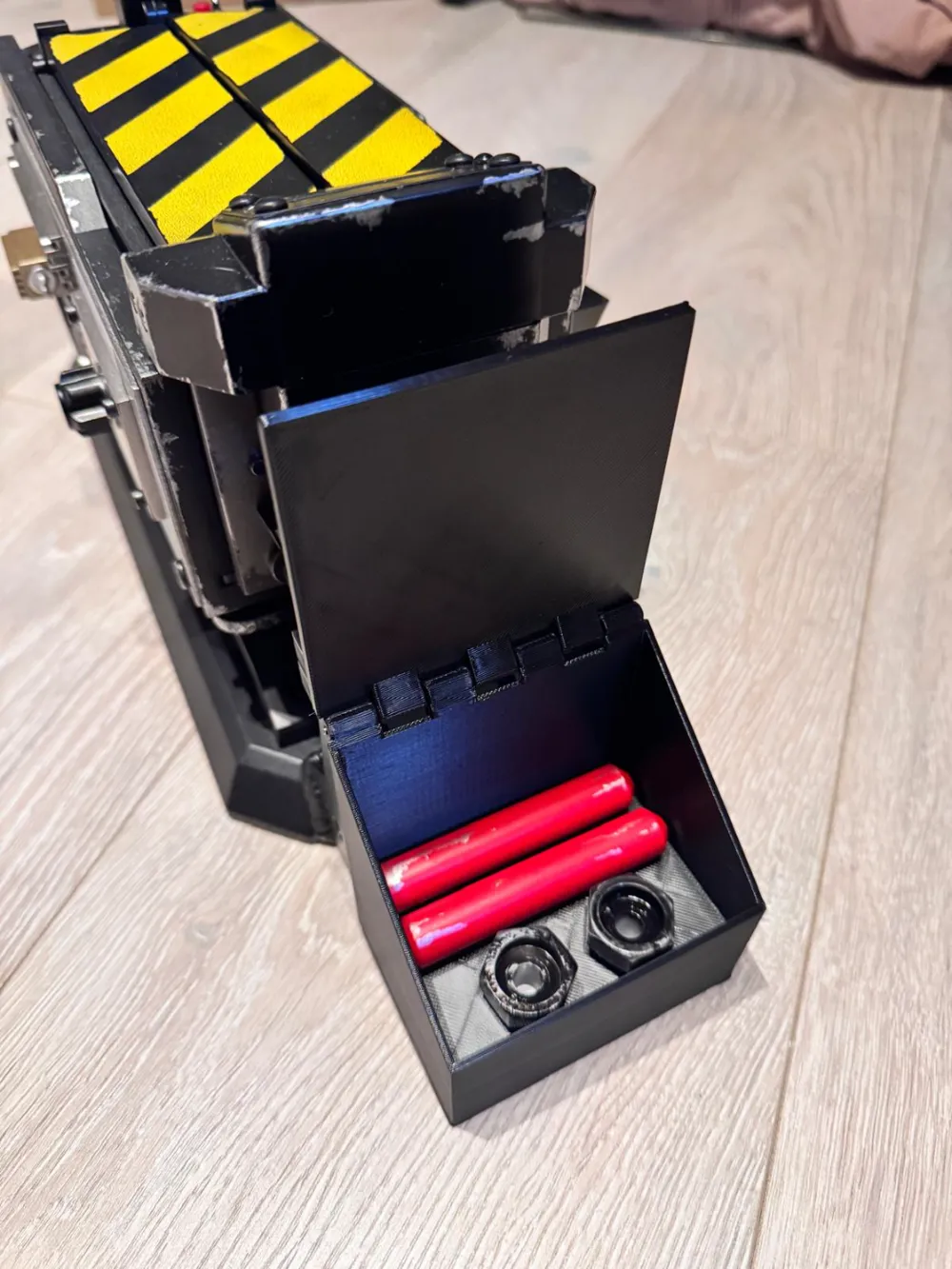 Hasbro Ghostbusters Trap Container 2 in the Box by 3d Props MakerWorld ...