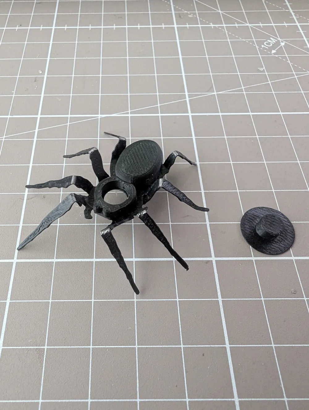 Araña de broma para papel higiénico - Modelo de impresión 3D gratuito ...