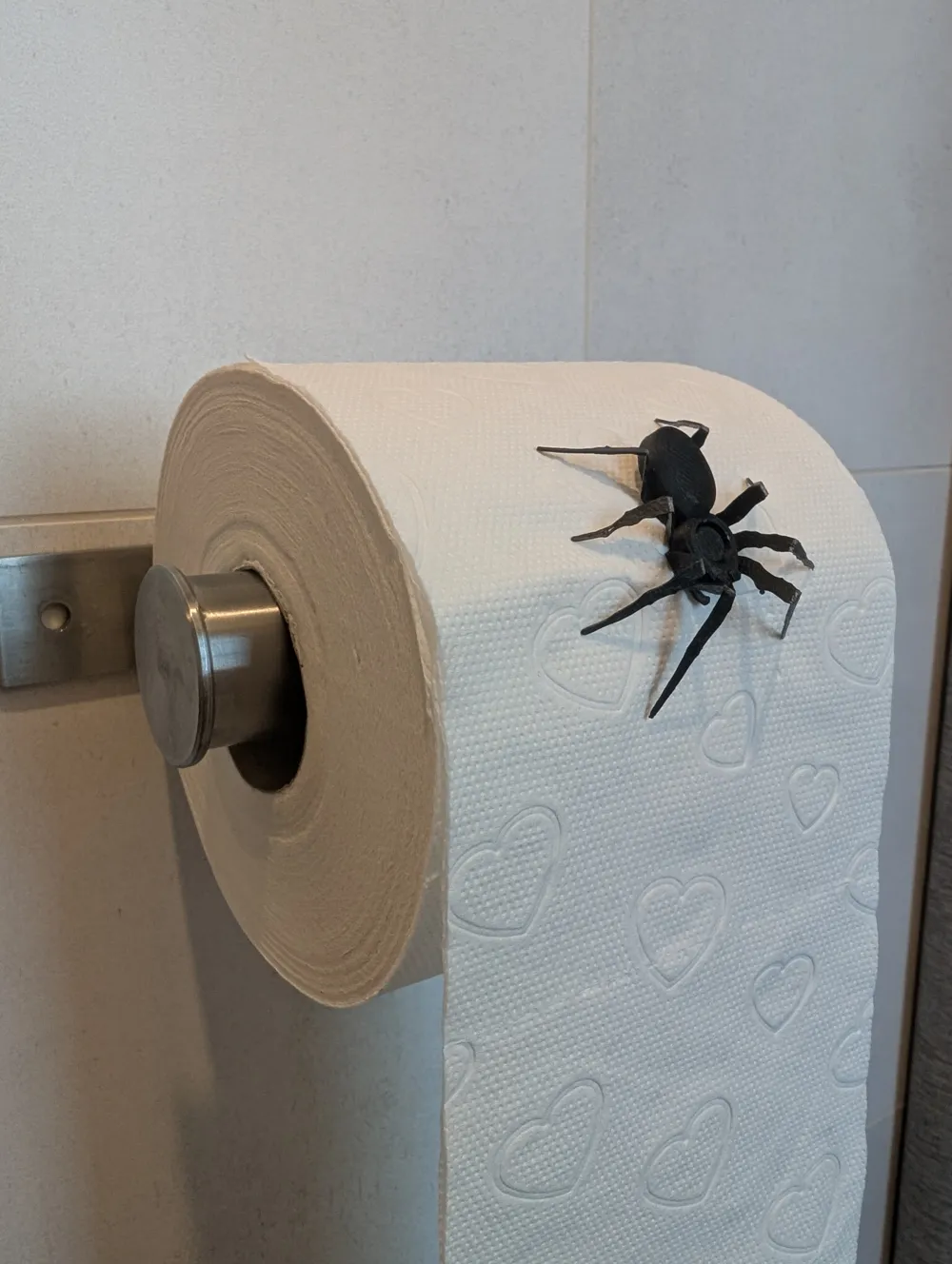 Toiletpaper Prank Spider - Free 3D Print Model - MakerWorld