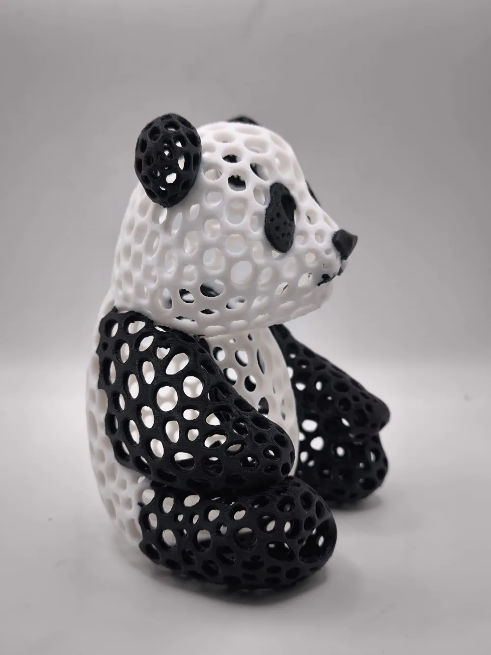 Cute Voronoi Panda Bear - Free 3D Print Model - MakerWorld