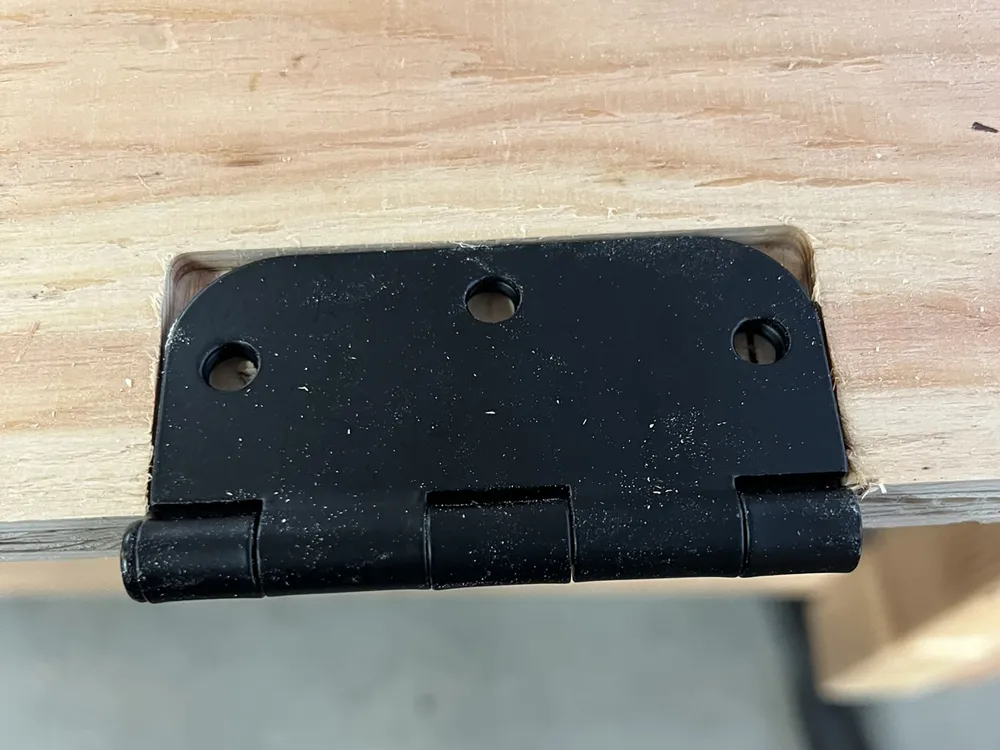 Router Hinge Jig - 3.5" Hinges – Kostenloses 3D-Druckmodell – MakerWorld