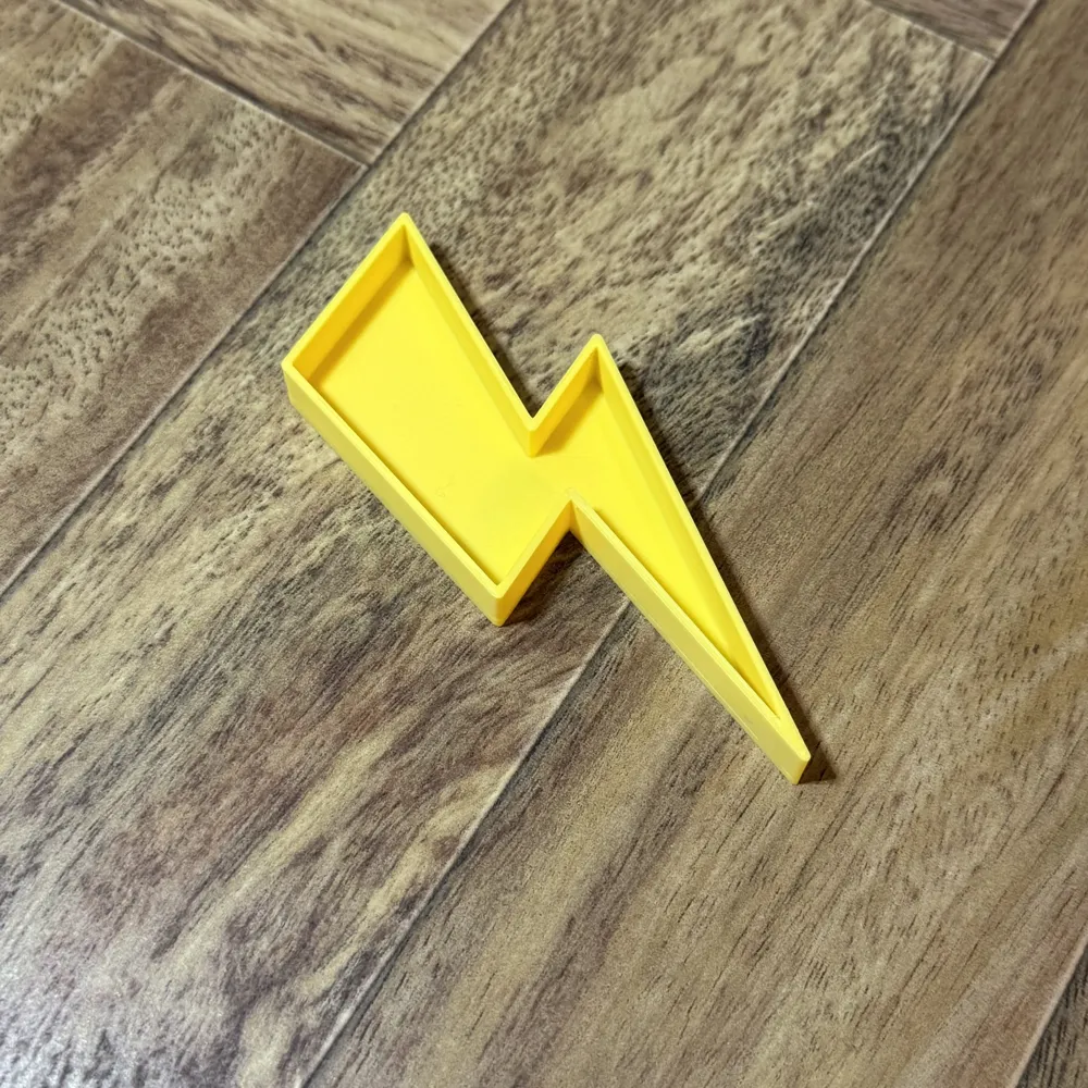 Lightning Bolt Small Animal Feeder - Free 3D Print Model - MakerWorld