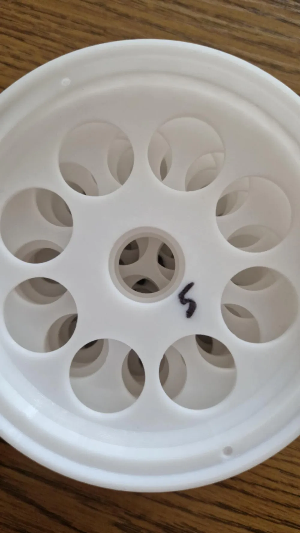 Pln coin sorter with magnets - Free 3D Print Model - MakerWorld