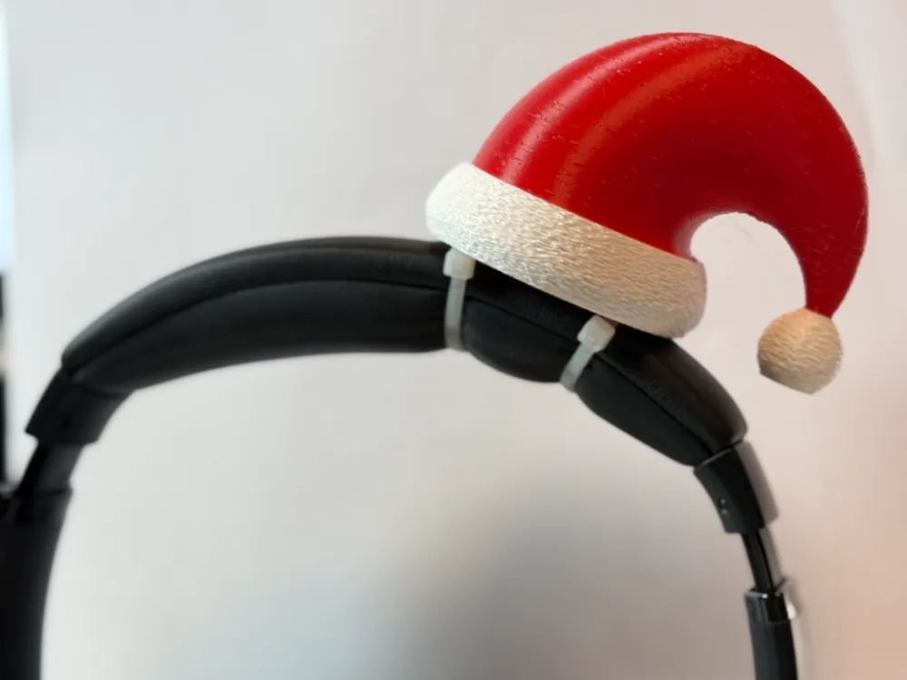 Santa Hat for Headset - AMS Optional by wphilipsen MakerWorld: Download ...