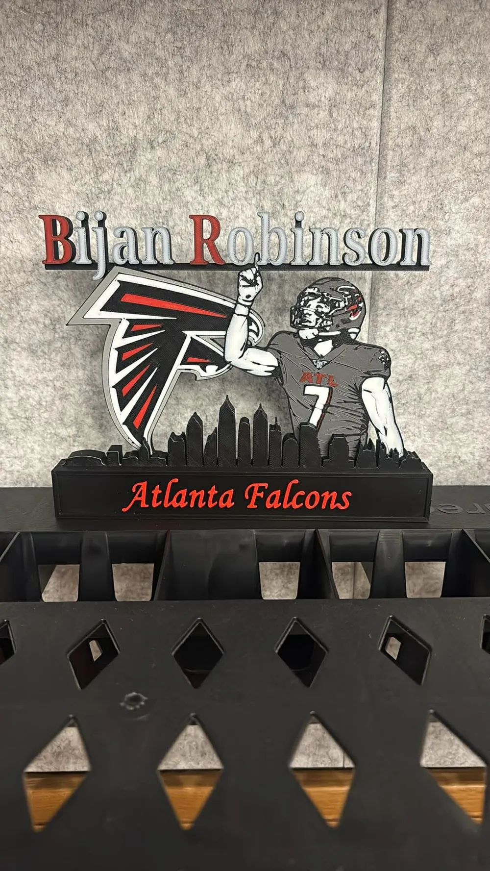 NFL - Atlanta Falcons Bijan Robinson Display! – Kostenloses 3D ...