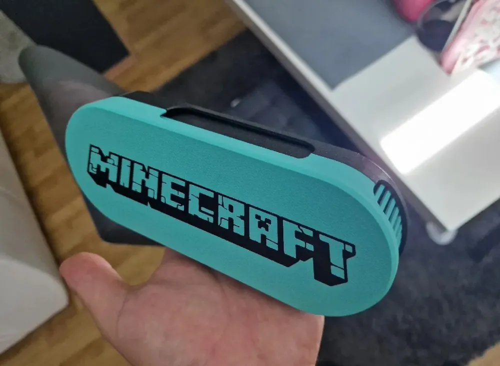 Minecraft Pencil Case Shutter Box by matijapizeta1 MakerWorld: Download ...