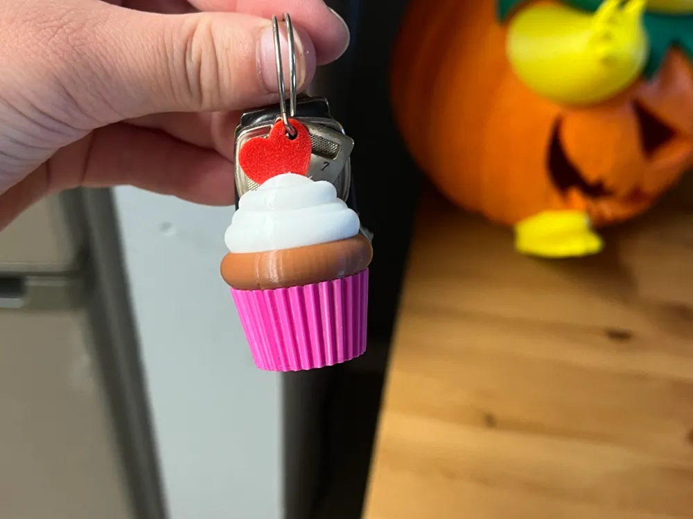 mini cupcake keyring by Morganja - MakerWorld