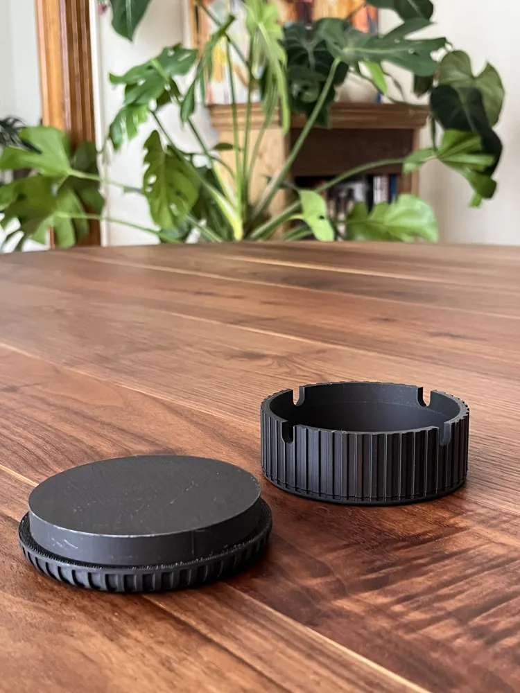 Minimalistic Ash tray with Lid V2 by Jlstudio.eu MakerWorld: Download ...