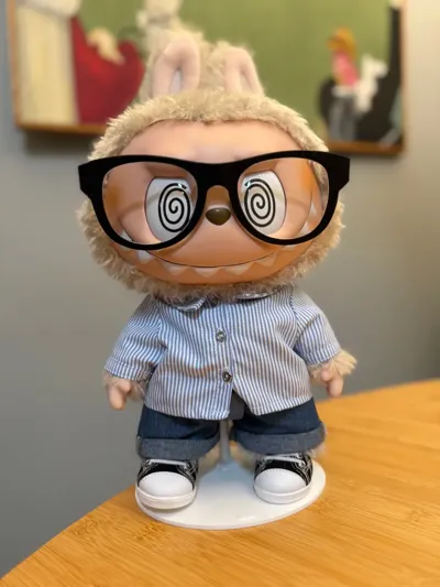 Labubu display stand by driph MakerWorld: Download Free 3D Models