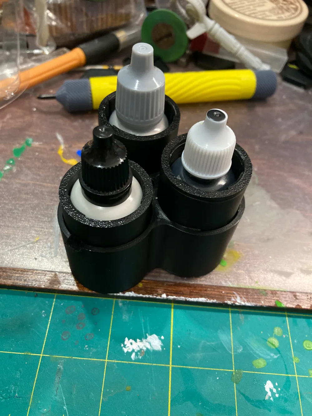 Paint caddie for vortex mixer by houndzilla - MakerWorld