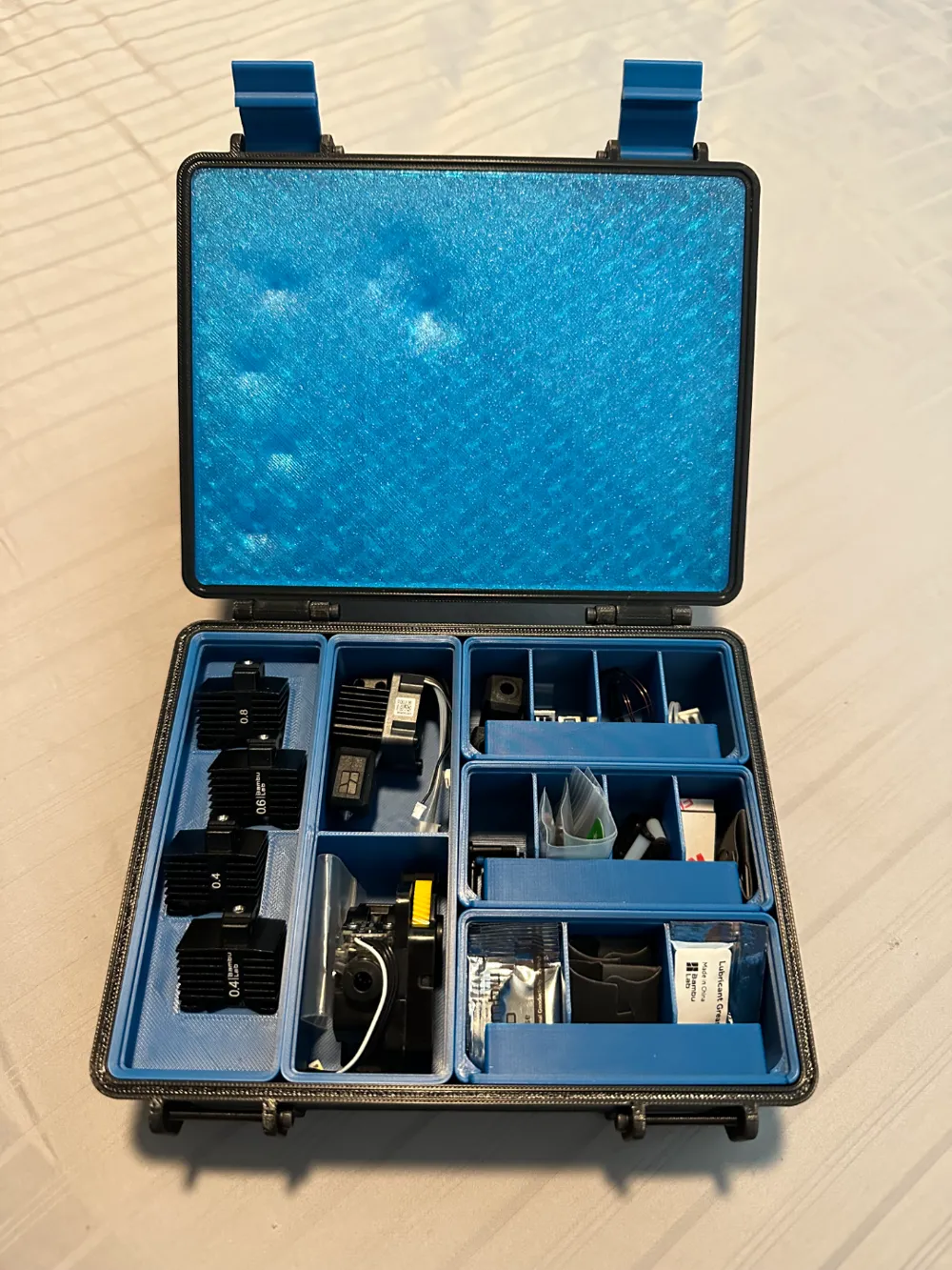 Rugged Gridfinity Box 3*4 Remixed by AJAX3D - MakerWorld