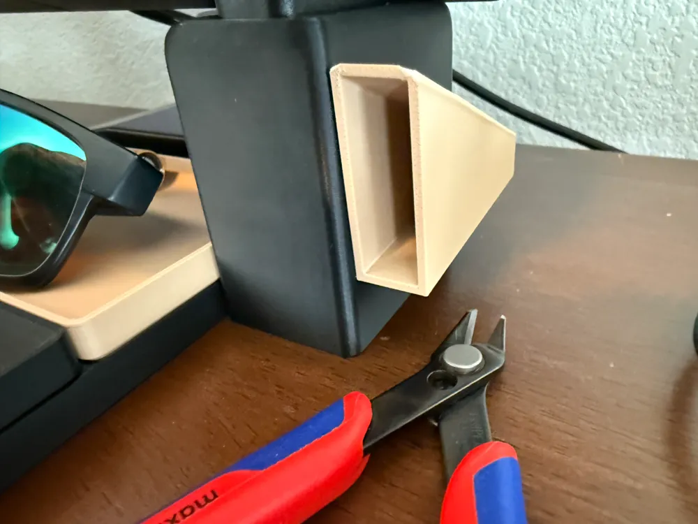 Knipex Flush Cutter Holster by Hopper_Dropper - MakerWorld