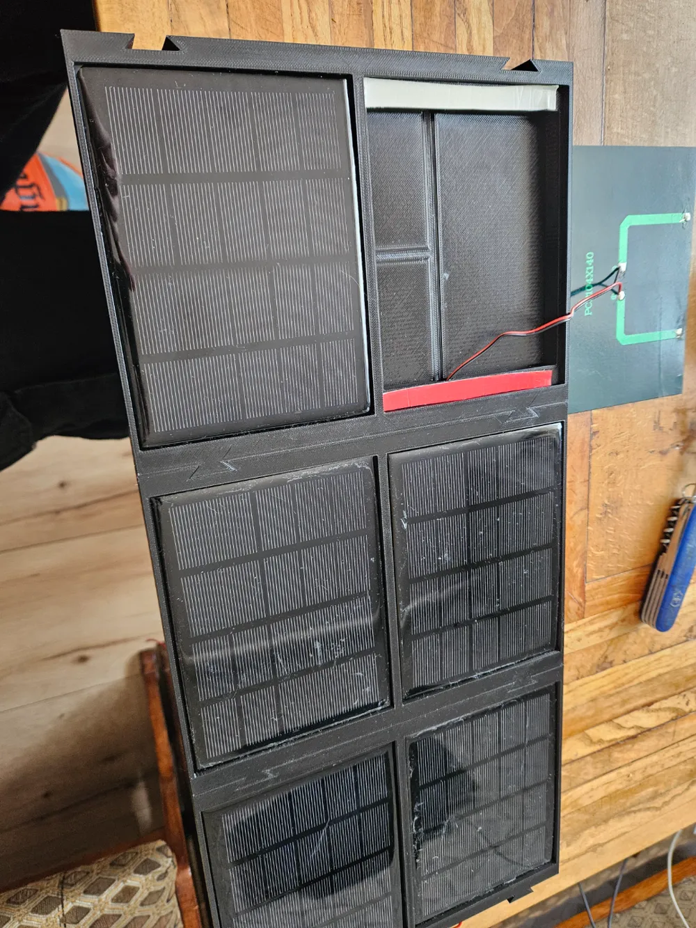 Modular holder for 104x140 solar panels by sajmon313 - MakerWorld